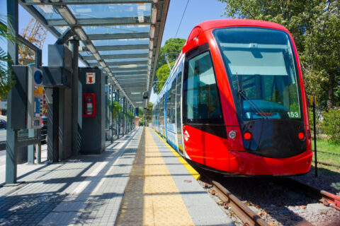 PRESCOM - Integrated communication systems for command & control rooms